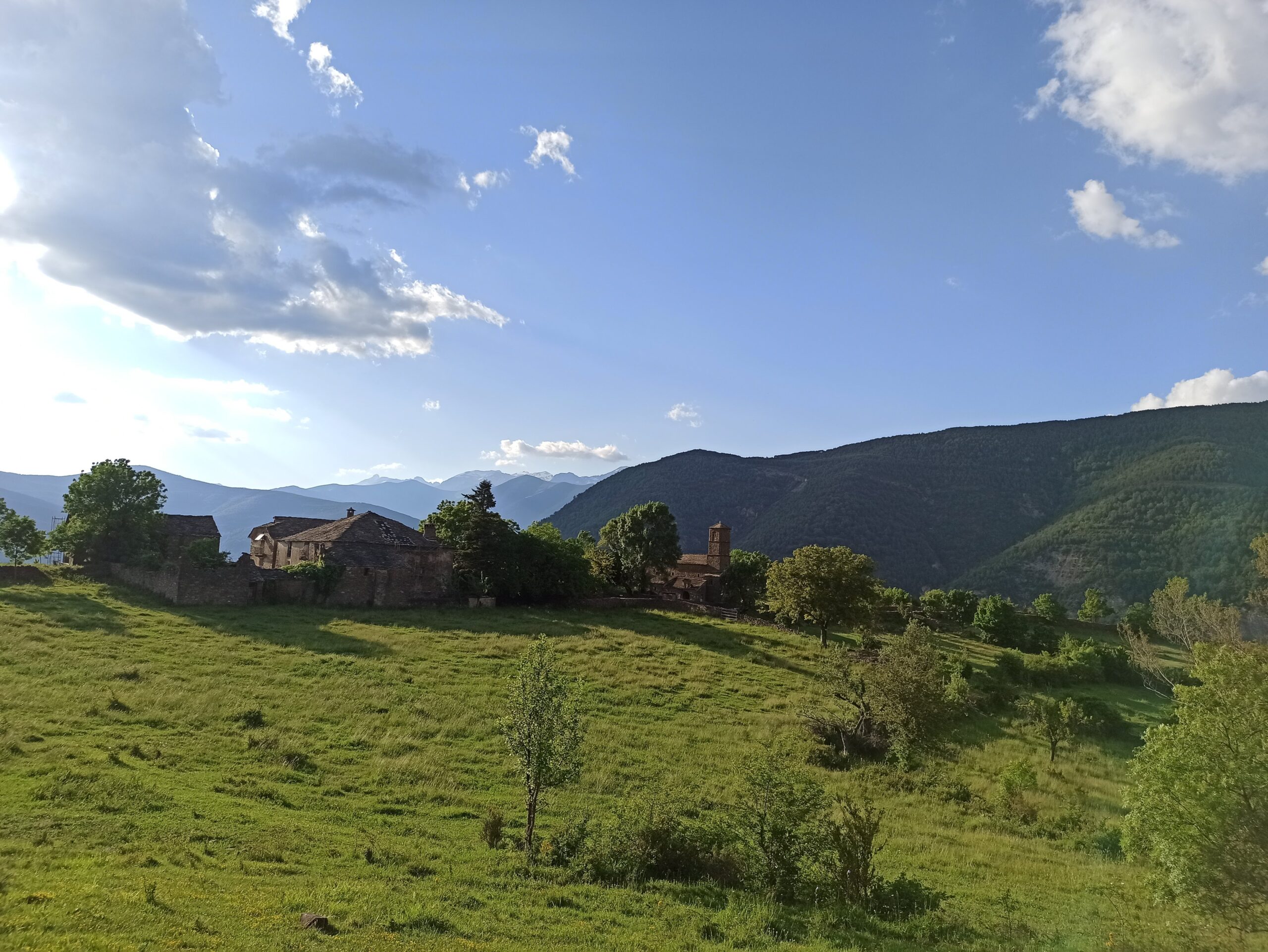 Susín, mágico y encantador - HUELLA PIRENAICA - Rutas guiadas en el ...